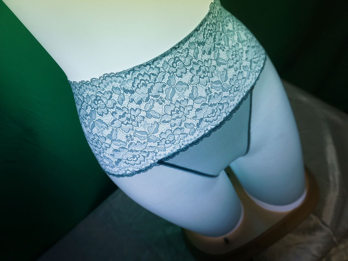 日本代購代標第一品牌【樂淘letao】－2767♪10月厳選☆ユニクロ ガードルM サックス