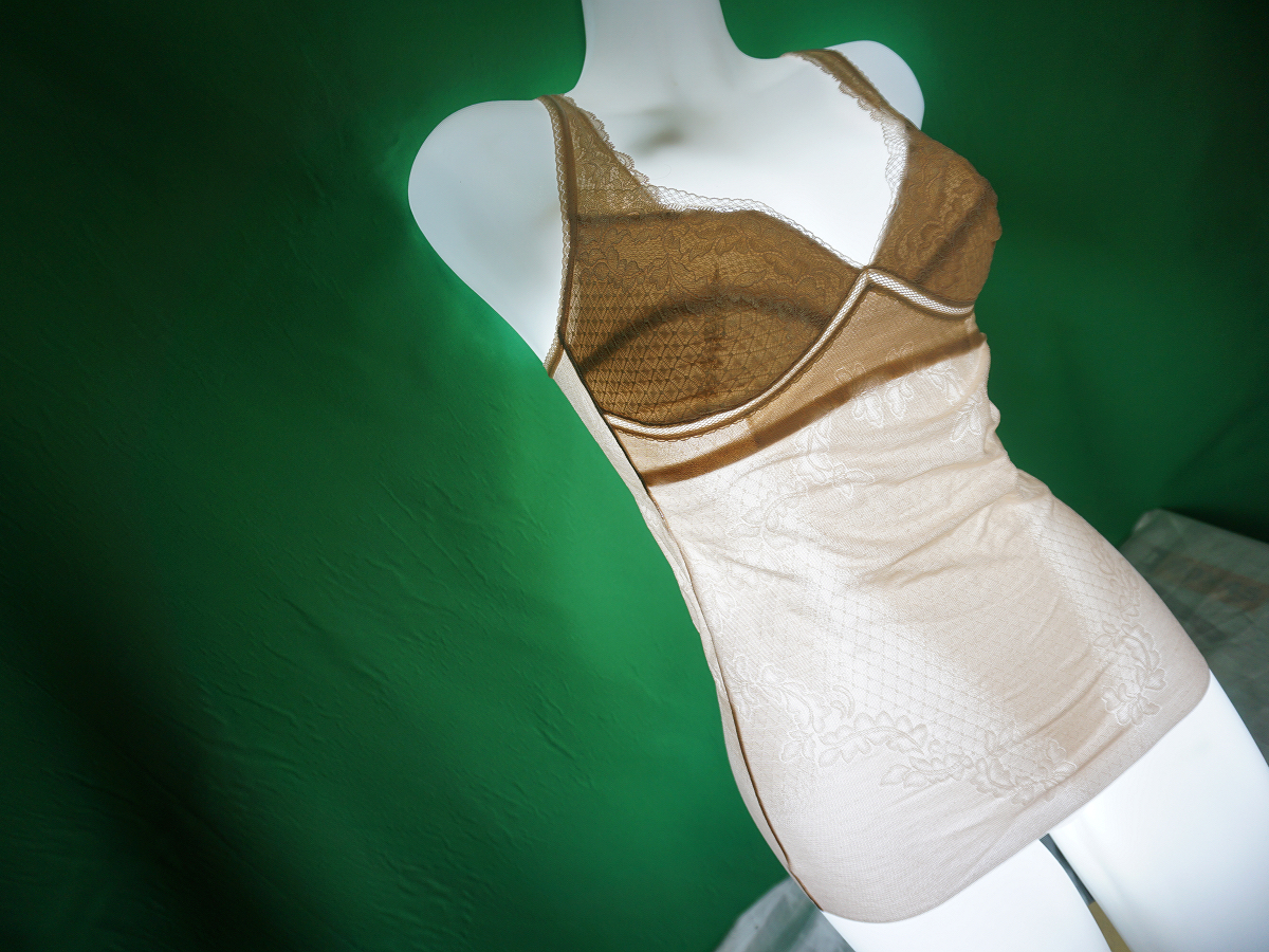 日本代購代標第一品牌【樂淘letao】－3075♪1月厳選☆トリンプ ボディシェイパーL ベージュ系