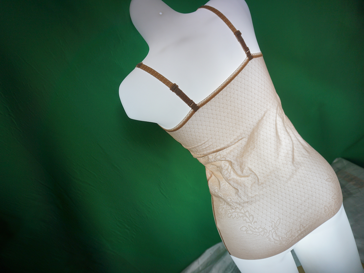 日本代購代標第一品牌【樂淘letao】－3075♪1月厳選☆トリンプ ボディシェイパーL ベージュ系