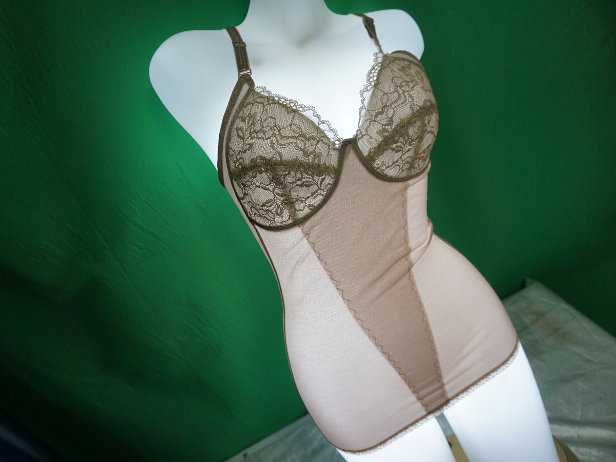 日本代購代標第一品牌【樂淘letao】－3196♪2月厳選☆ワコールWing NA3531 やさしくボディメイク ボディシェイパーB80L ベージュ系