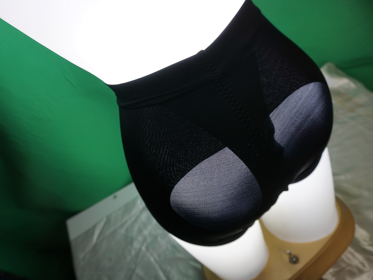 Yahoo!オークション - 3652 5月厳選 ルシアン ショートガードルL ブラ...