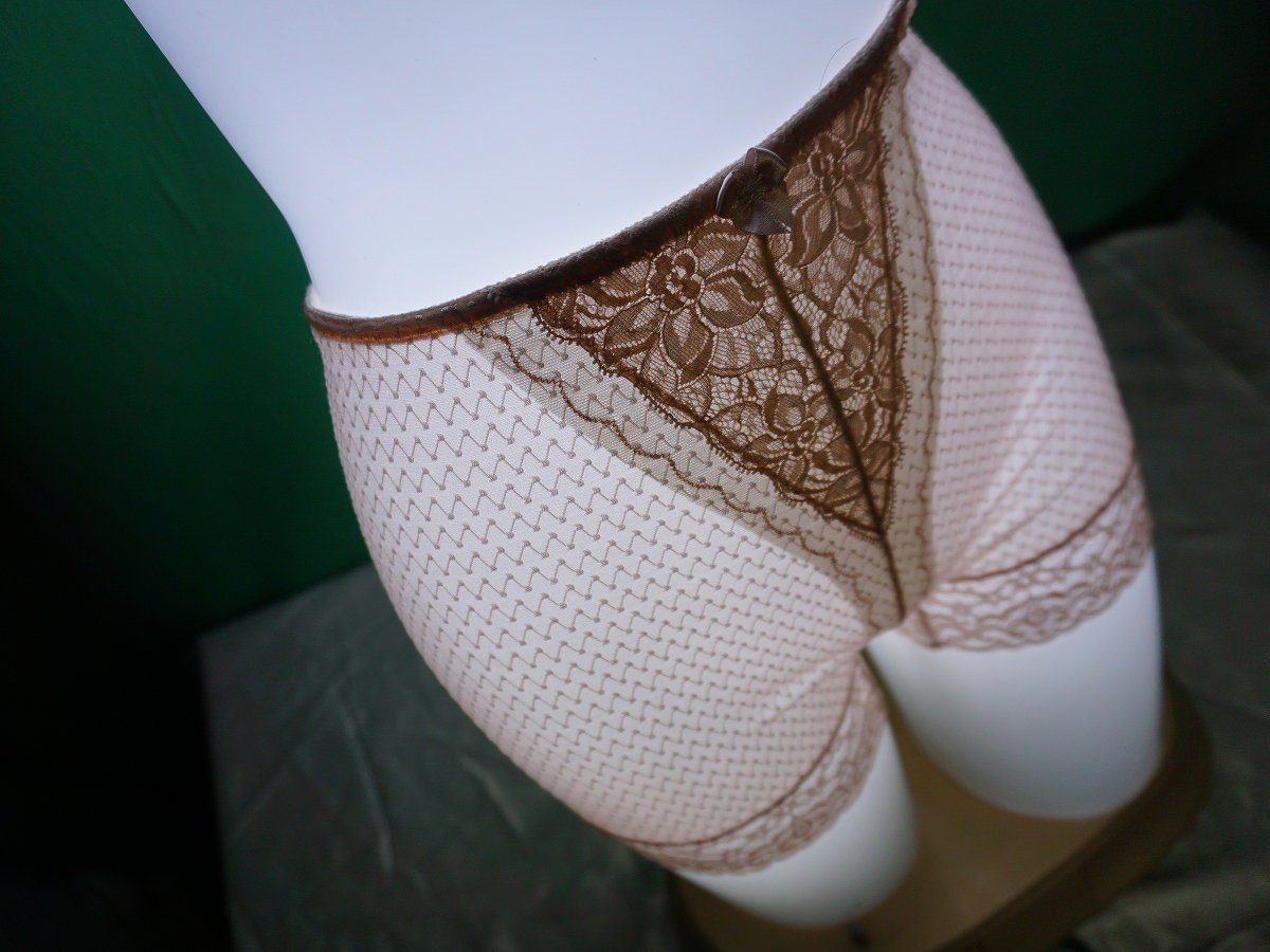 Yahoo!オークション - 3827 6月厳選 透けます ピンクベージュ ガード...