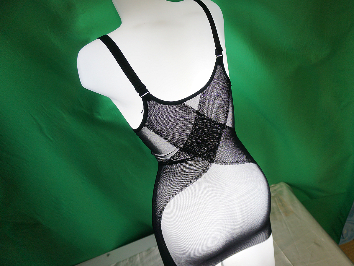 Yahoo!オークション - 4138 8月厳選 ブラック ボディシェイパーM