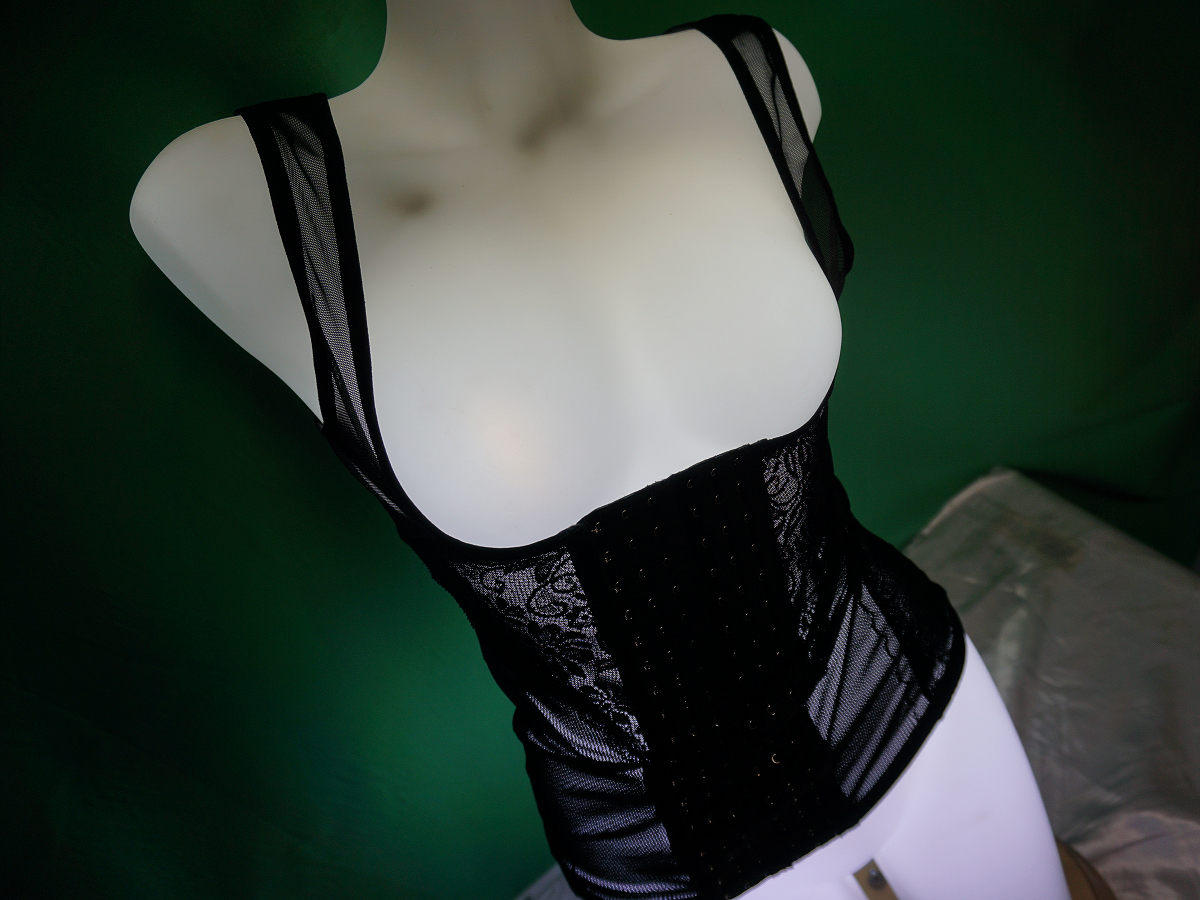 Yahoo!オークション - 4201 8月厳選 ブラック ボディシェイパーXXL